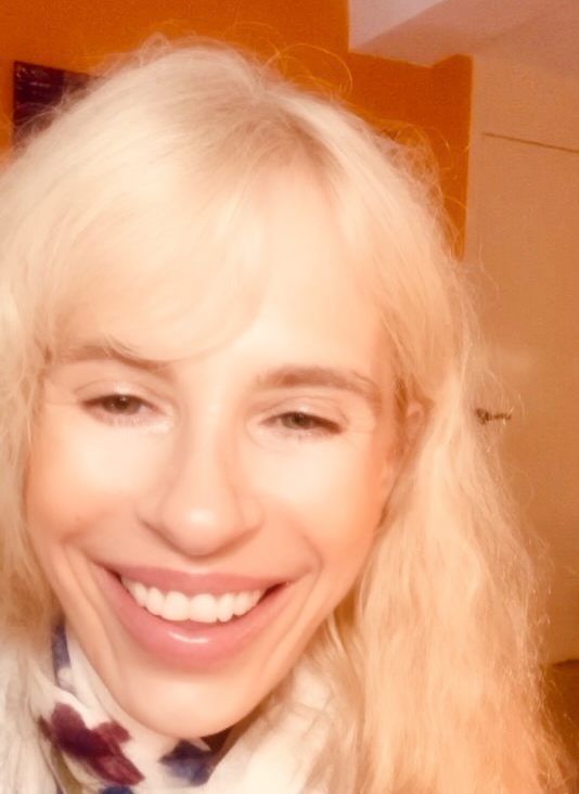 Sadie Resolve – RTHK's Miss Adventure 香港電台冒險小姐